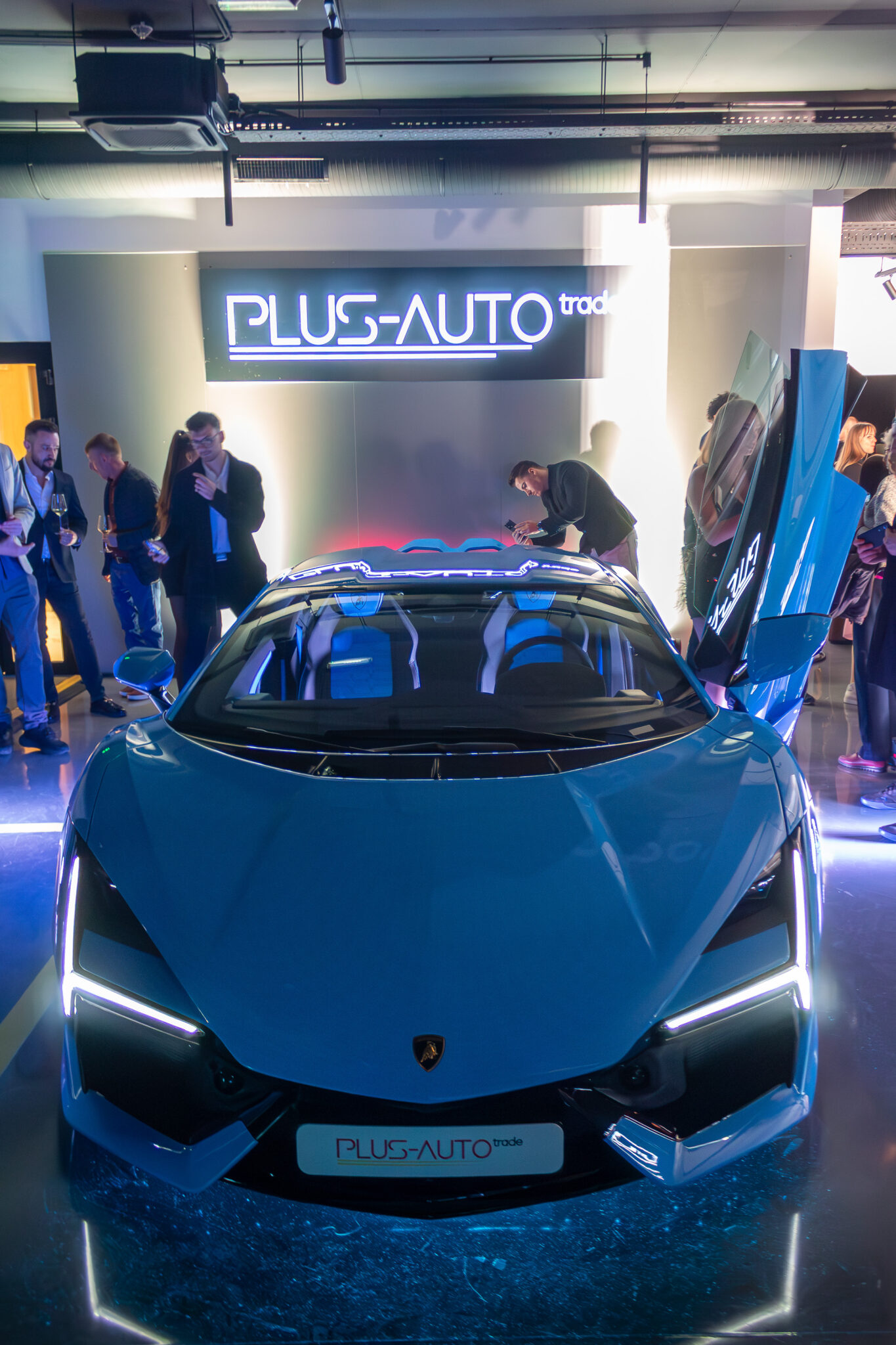 Plus Autotrade continuă expansiunea națională: noul showroom din Cluj ...