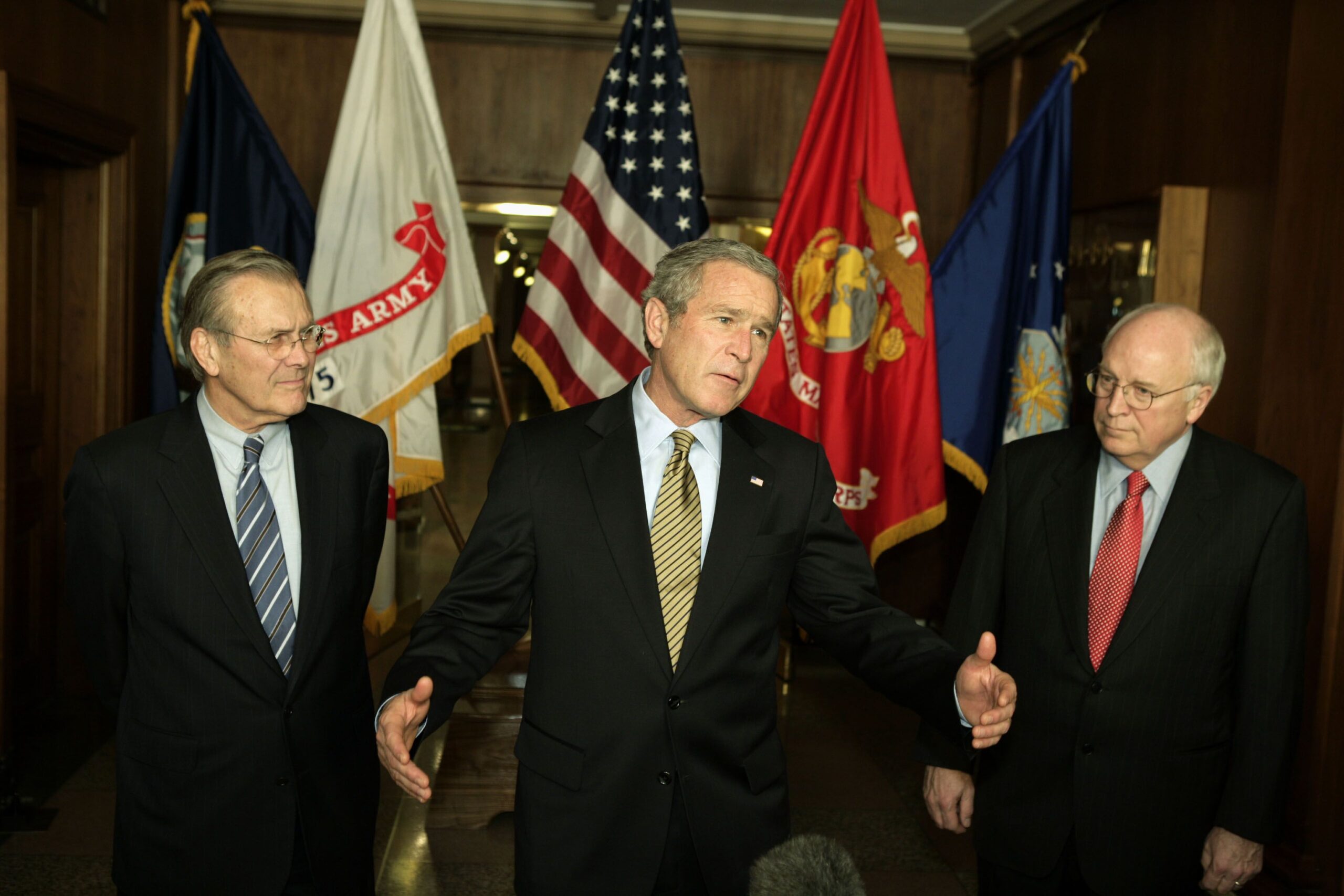 A murit Dick Cheney, vicepreședintele lui George W. Bush și gigant al ...