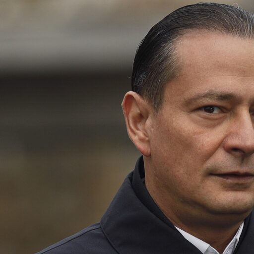 Scandal și luptă pentru putere la Primăria Capitalei. Băluță spune că ...