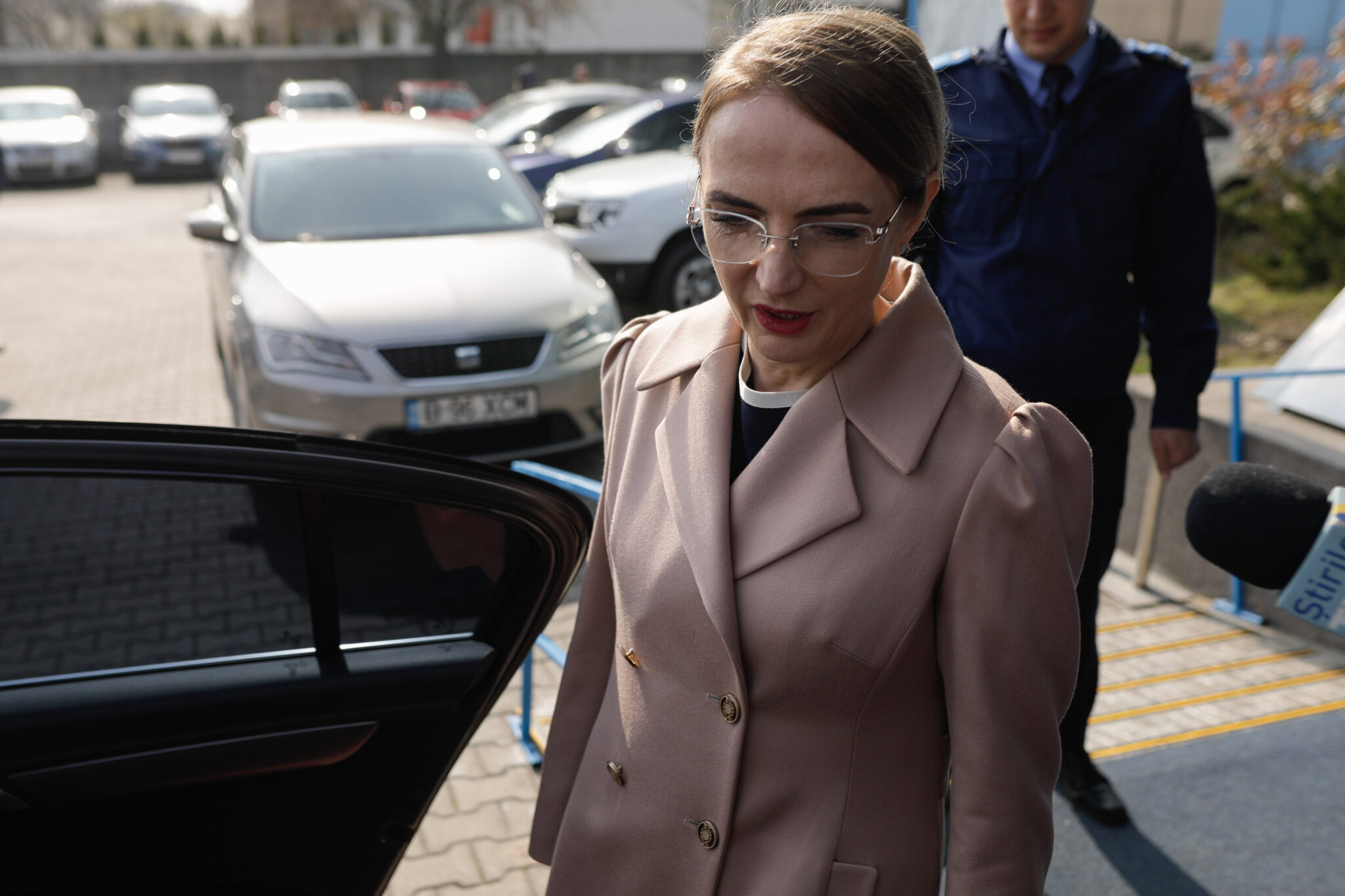 From Andrew Tate to Lia Savonea. Why an internal referendum and a new ...