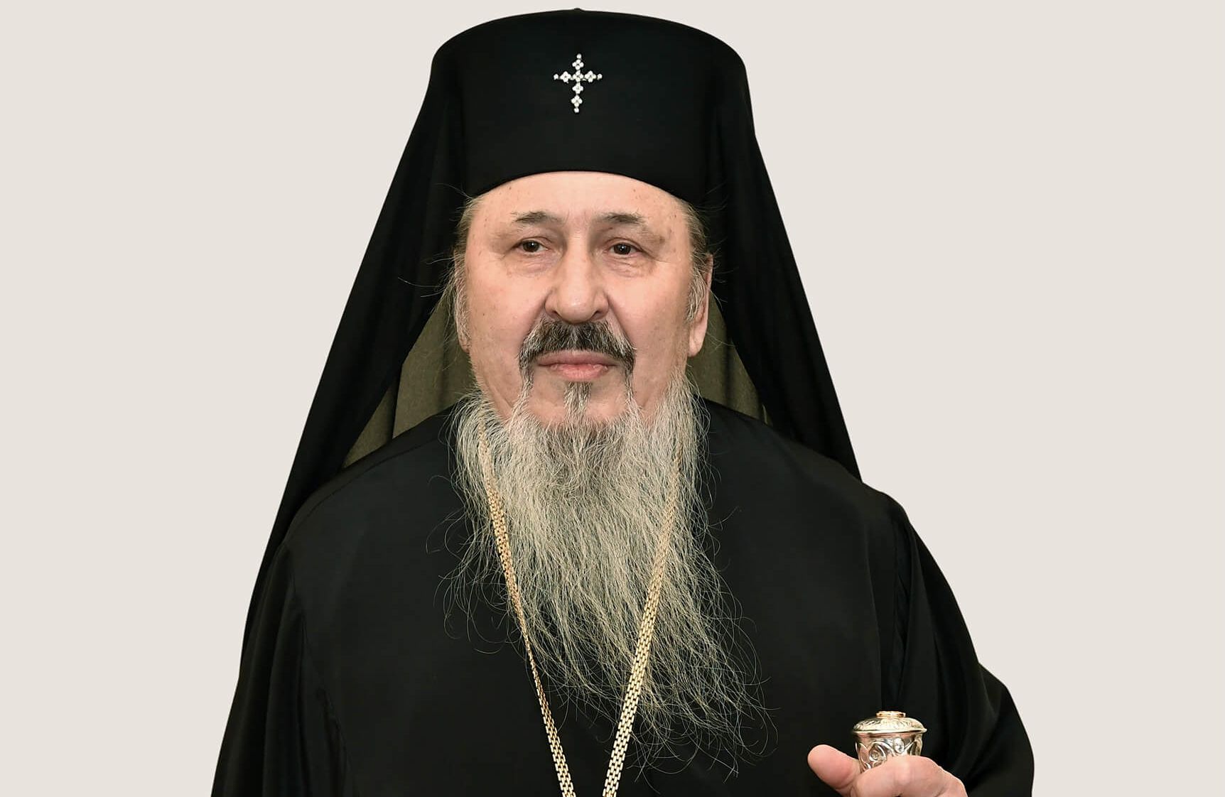 Mitropolitul Basarabiei s-a retras după 30 de ani. Decizia vine în plin ...